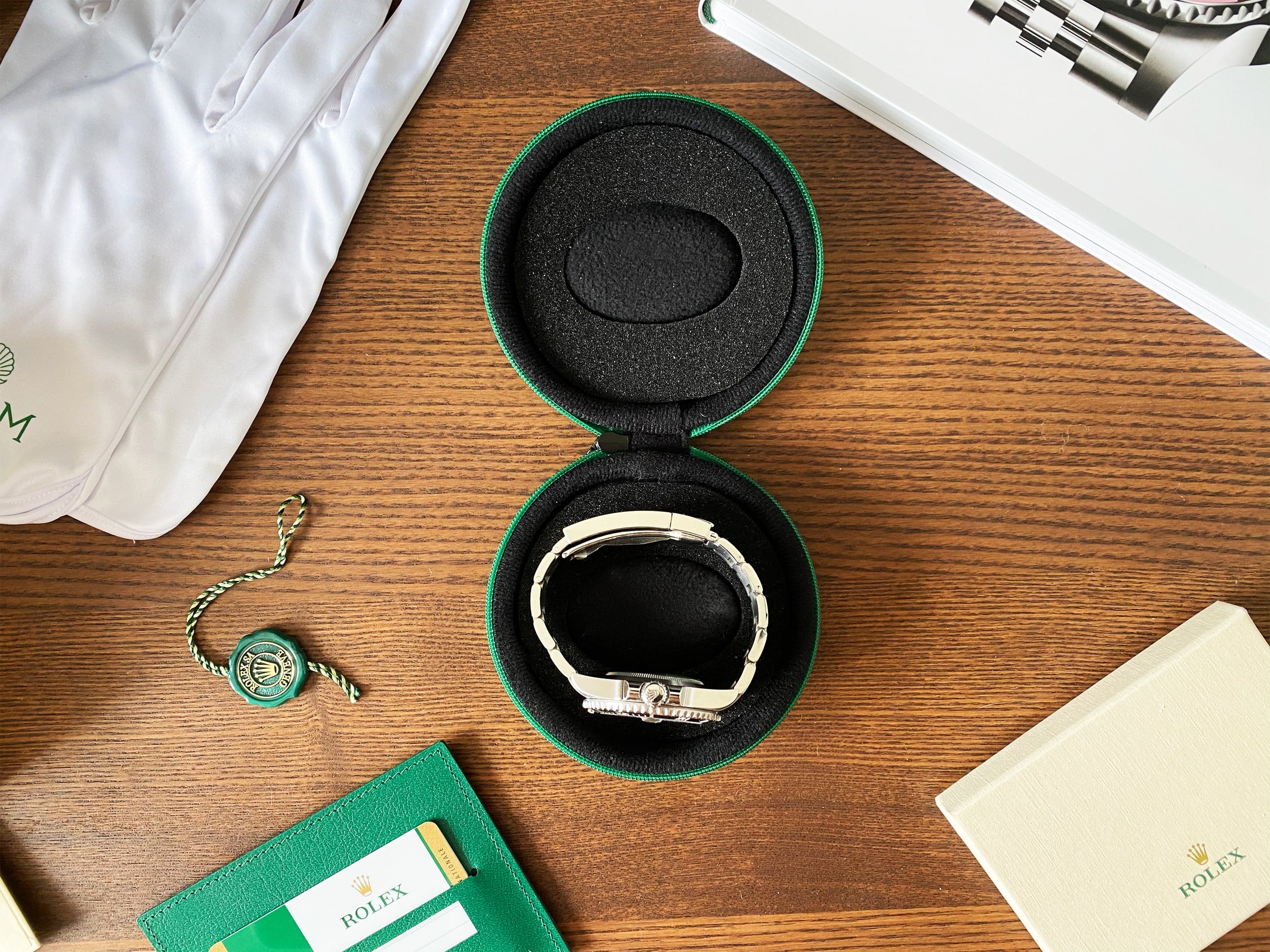 Clam Cases® - Single Watch Travel Case | Jet Black