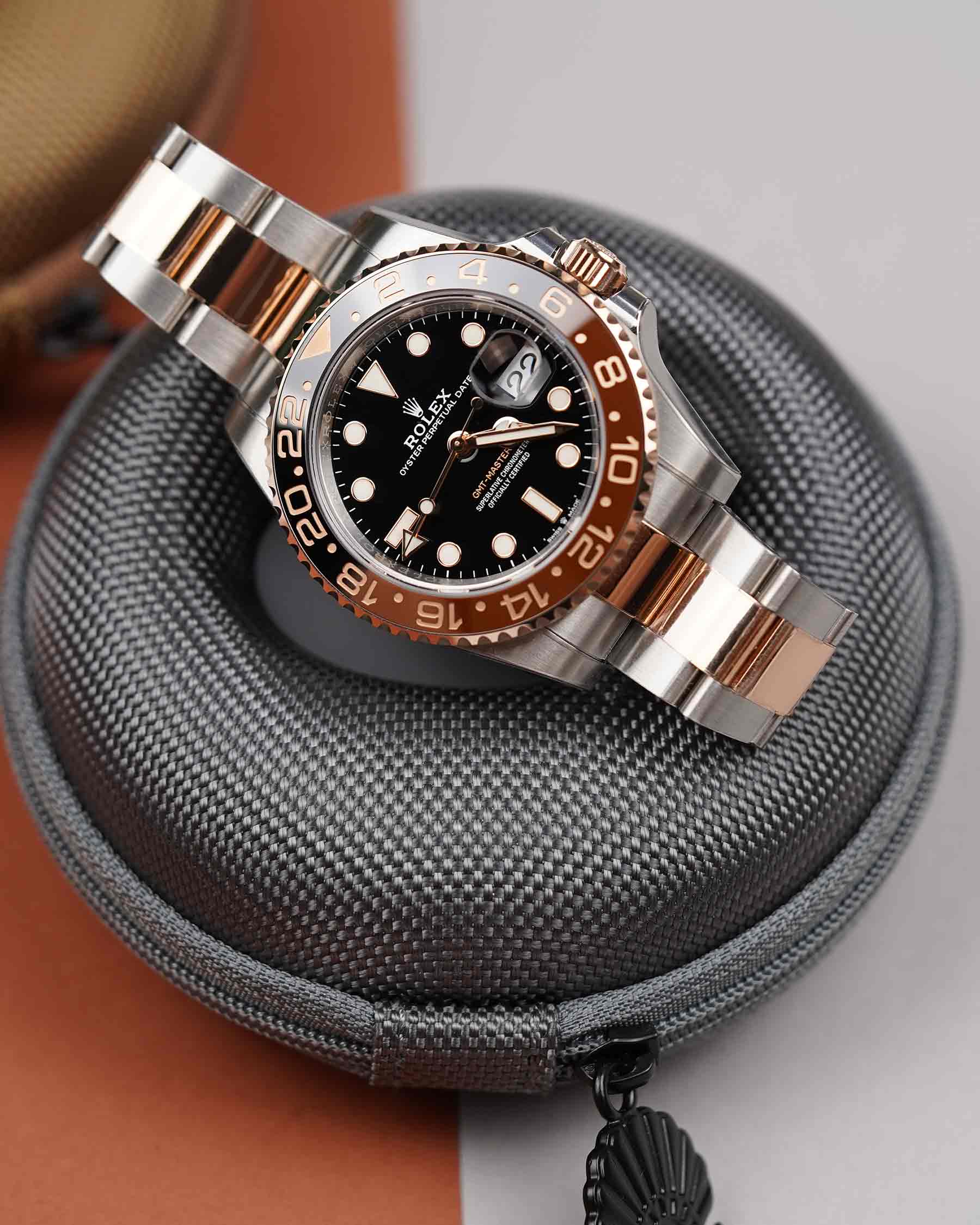 Clam Cases® - Single Watch Travel Case - Steel Grey